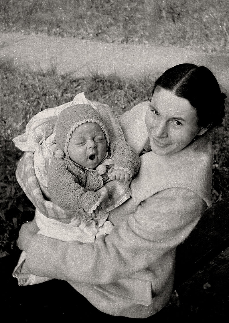 Tired Kid - Mary Fons